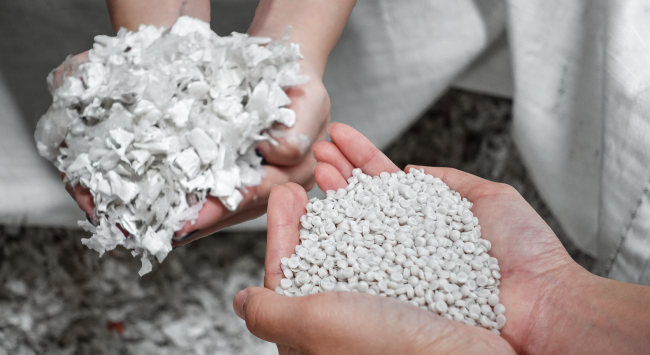 Plastic Regrind Recycling Machine Solutions | POLYSTAR Machinery