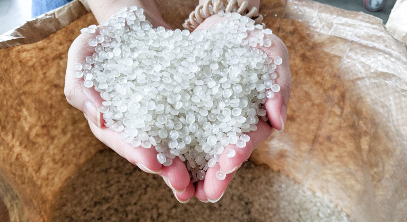 Leading Zipper Bag Manufacturer in Indonesia Achieves an Efficient In ...